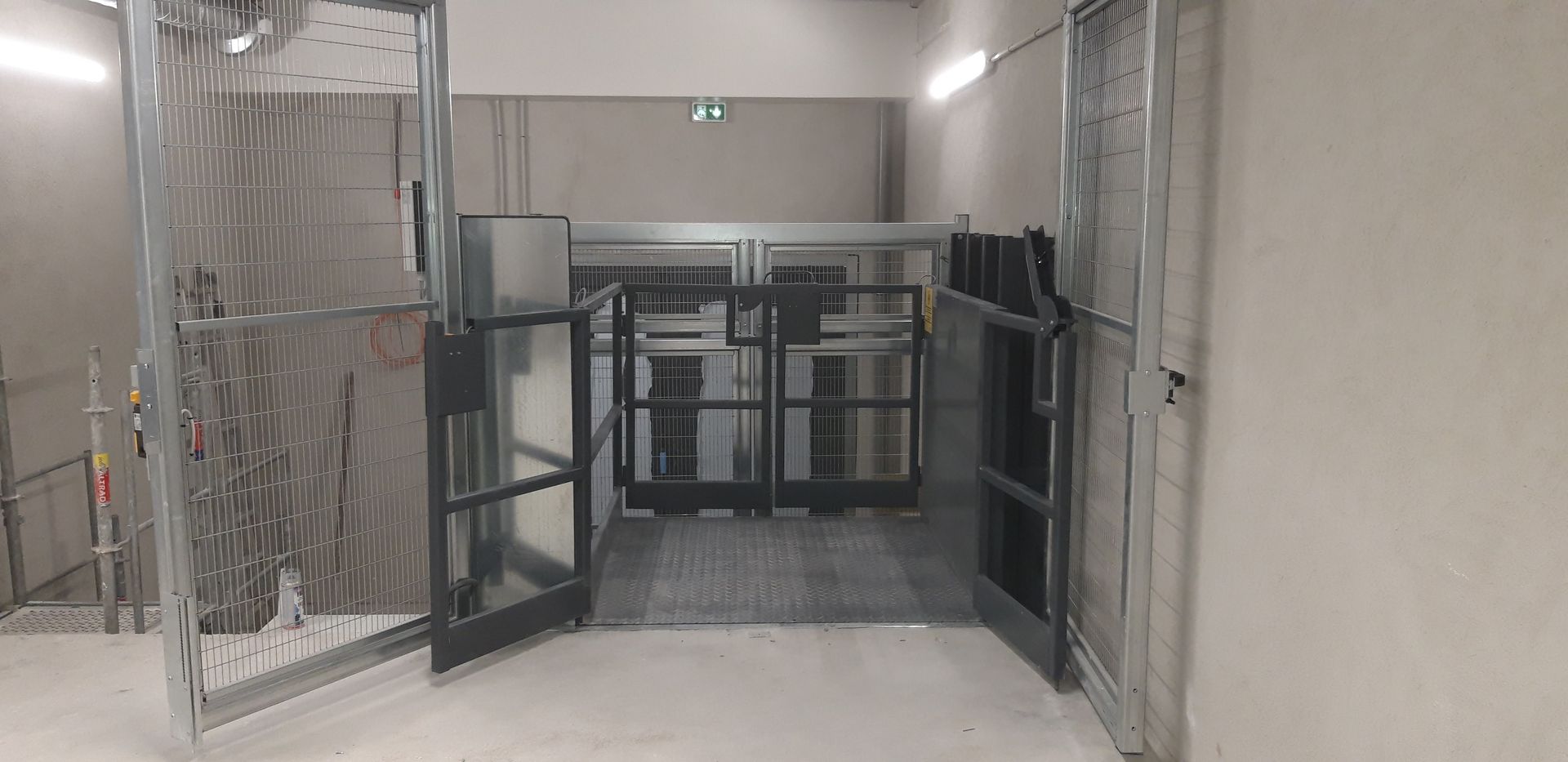 Le monte-charge, pour monter des lourdes charges | Actiwork