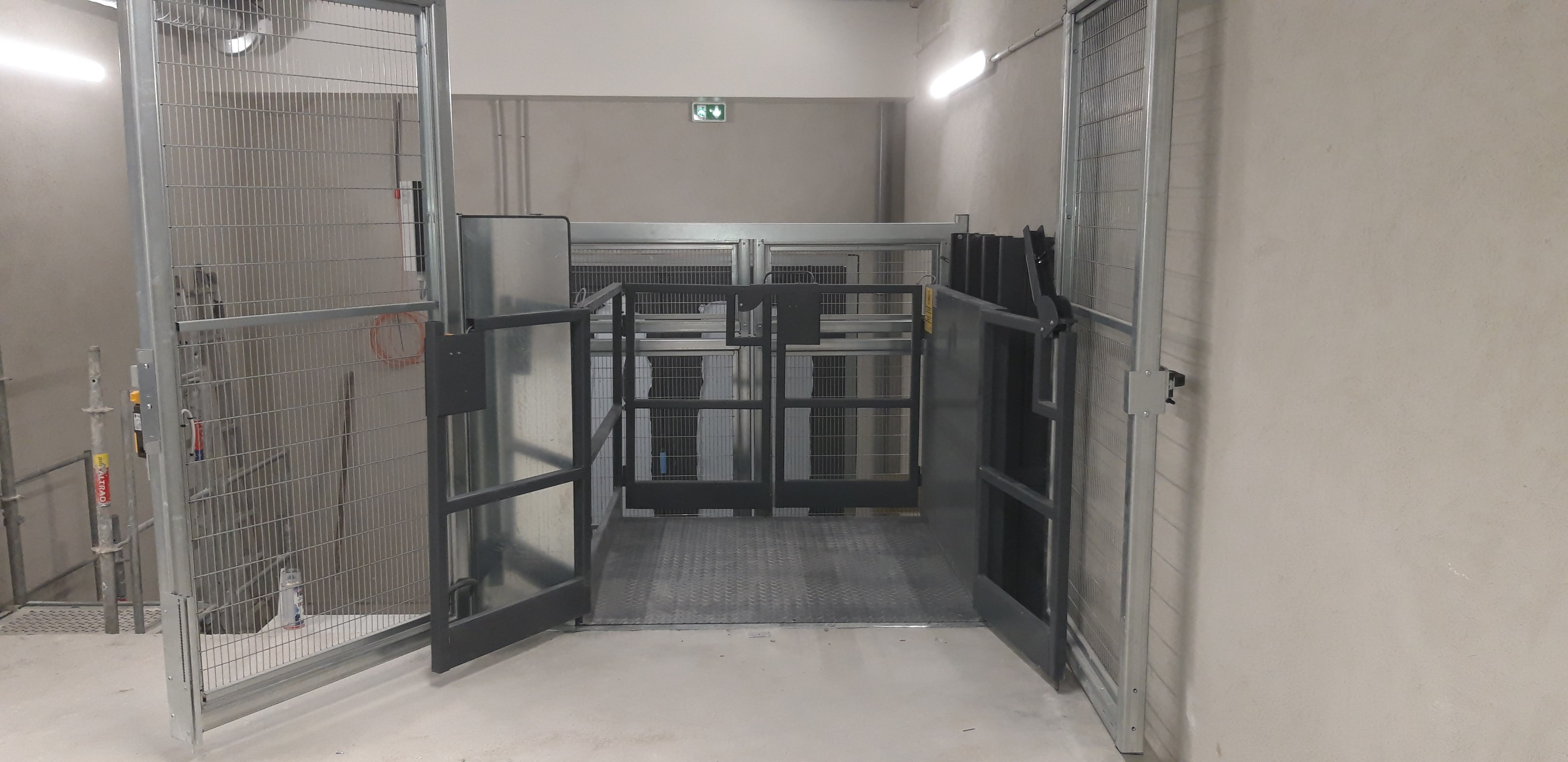 Le monte-charge, pour monter des lourdes charges | Actiwork